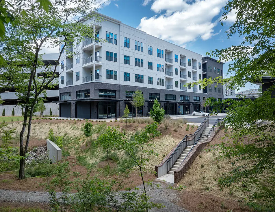 AMLI Brookhaven – A Nature-Oriented Mixed-Use Community - Cooper Carry